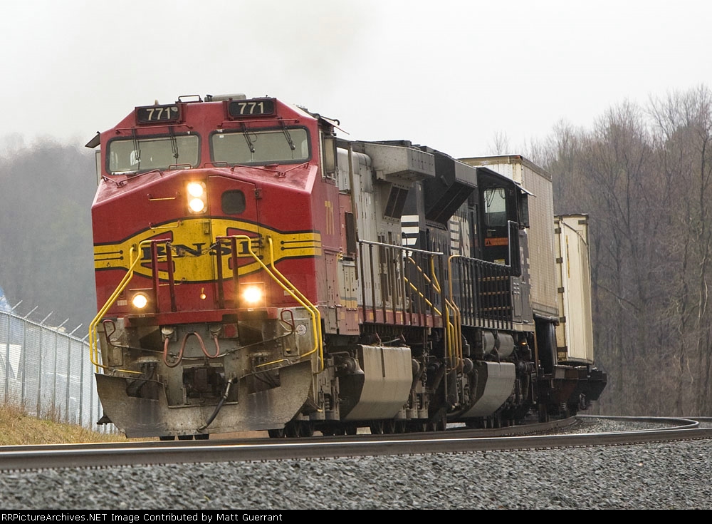 BNSF C44-9W 771, NS SD70M-2 2726